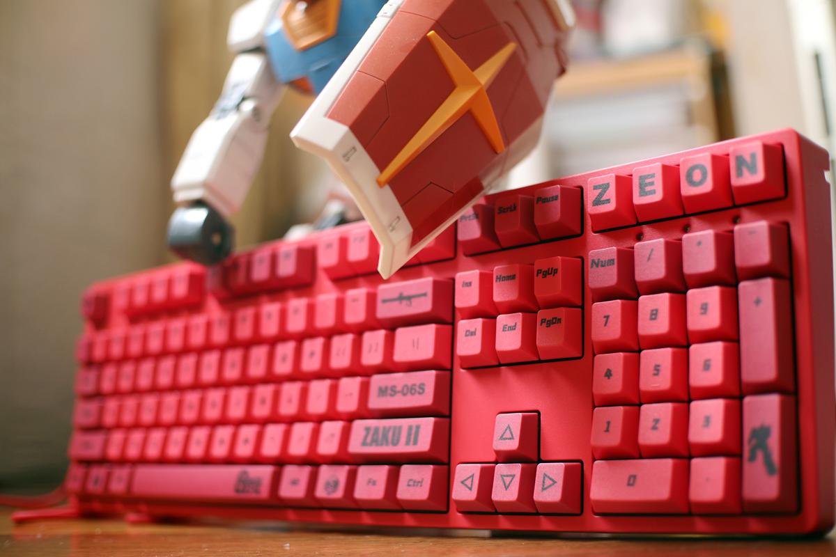 Would a romantic real man choose Zaku Keyboard?IKBC Gundam Co-branded ...
