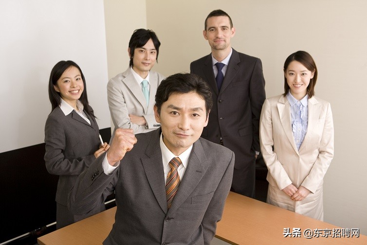 What problems might be encountered by foreigners who come to work in ...