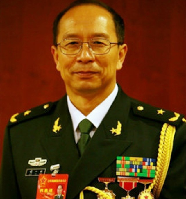 In 1998, when an American general visited, Kim Il-nam in the corner did ...