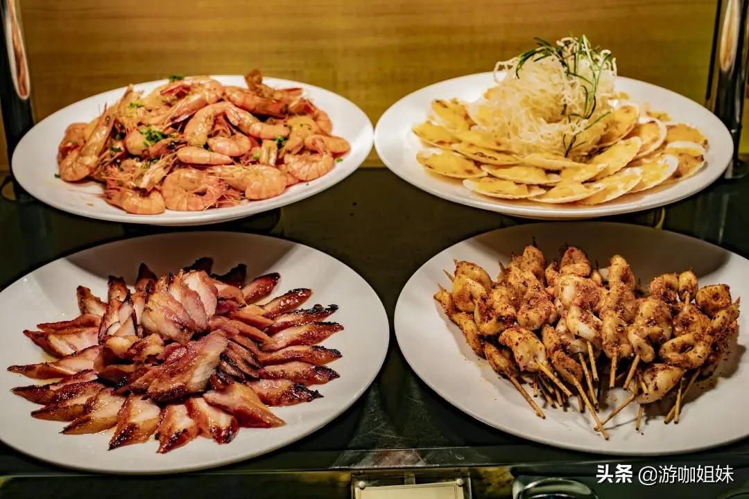A luxurious five-star buffet in Shenzhen is collected, fresh seafood ...