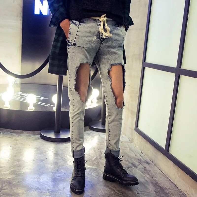 Broken pants are fashionable now? - iNEWS