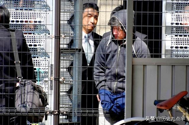 The 17-year-old girl was killed, and the police drew a portrait of the ...