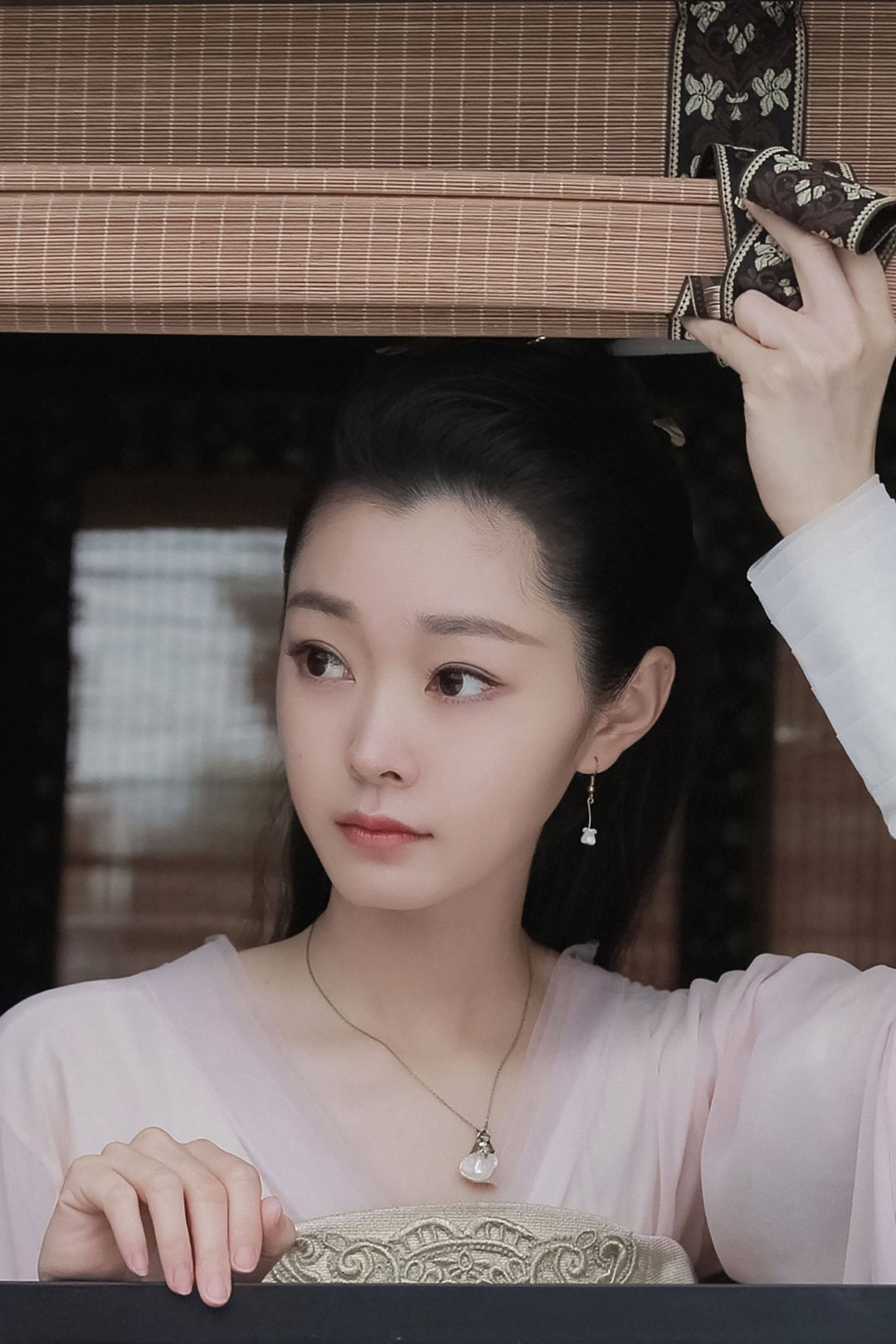 "Beauty Series"-Song Yizhen "on" - iNEWS