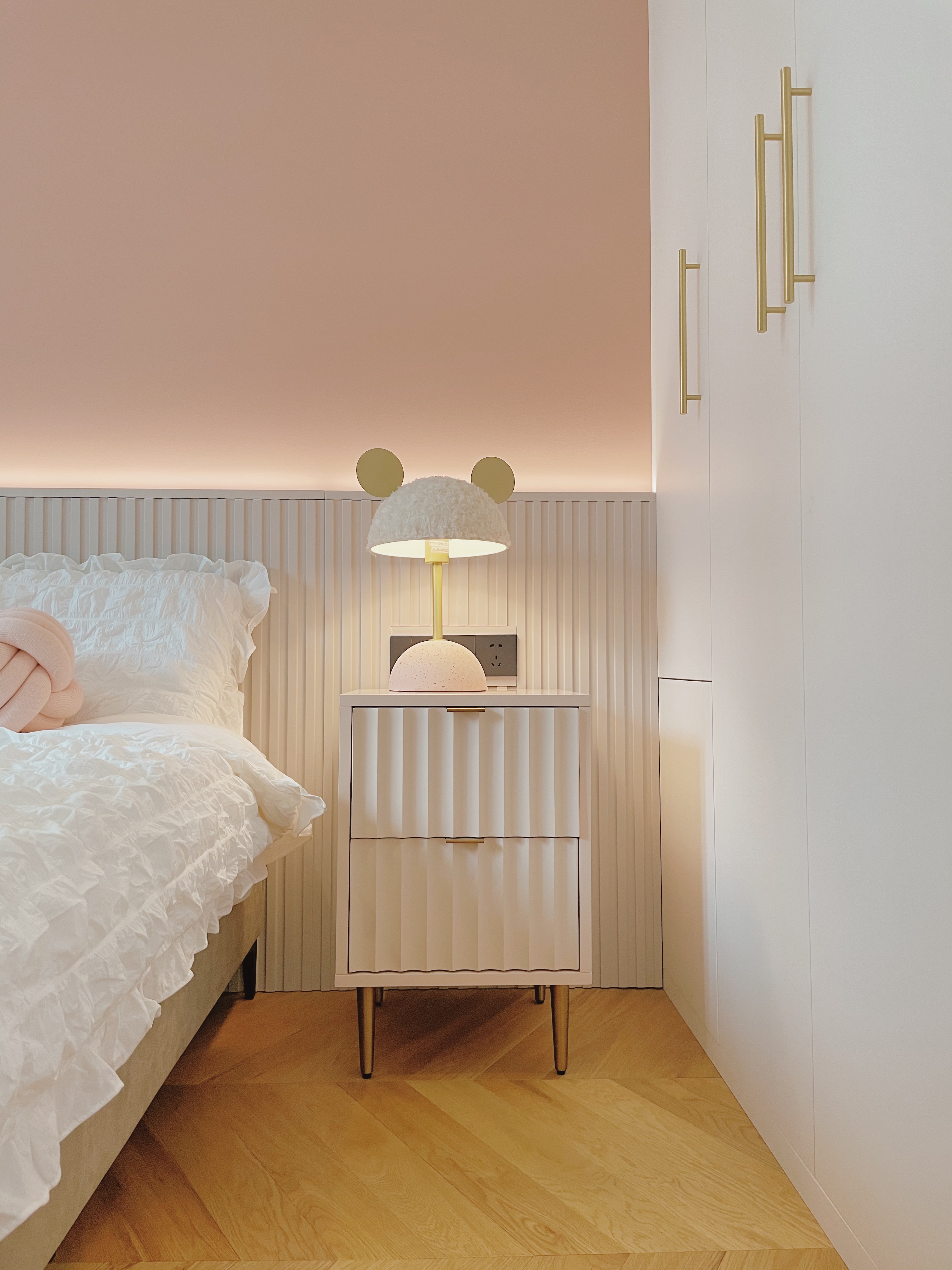 the most beautiful bedroom in my house, pink princess room design - iNEWS