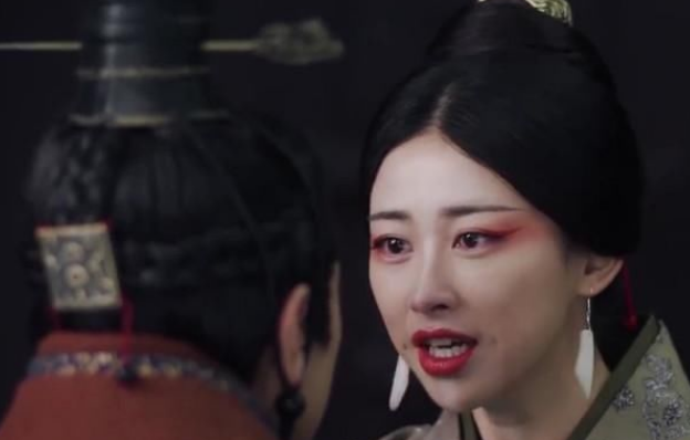 Was Lu Buwei in "The Da Qin Fu" the biological father of Qin Shihuang ...