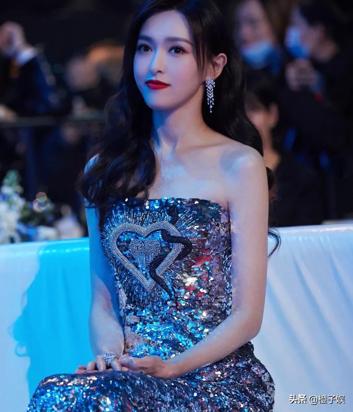 Tang Yan: Beautiful Photos - iNEWS