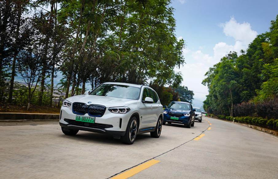 How to balance energy saving and performance, BMW Brilliance gave us a ...