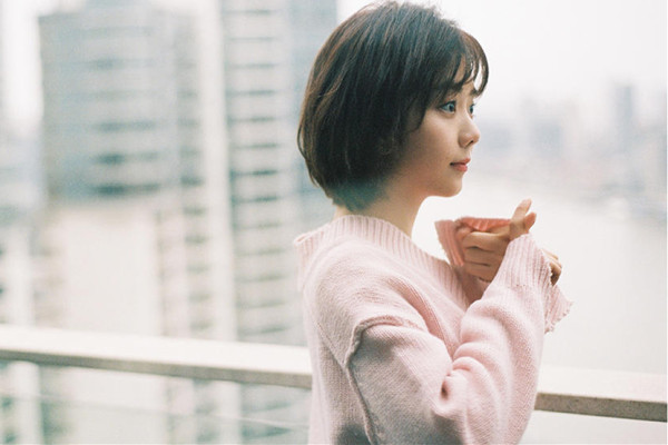 "August Weiyang": in the name of "youth", tells about uninterested love ...