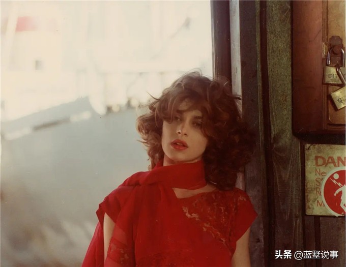 After living with the director who was 25 years older than her, she ...