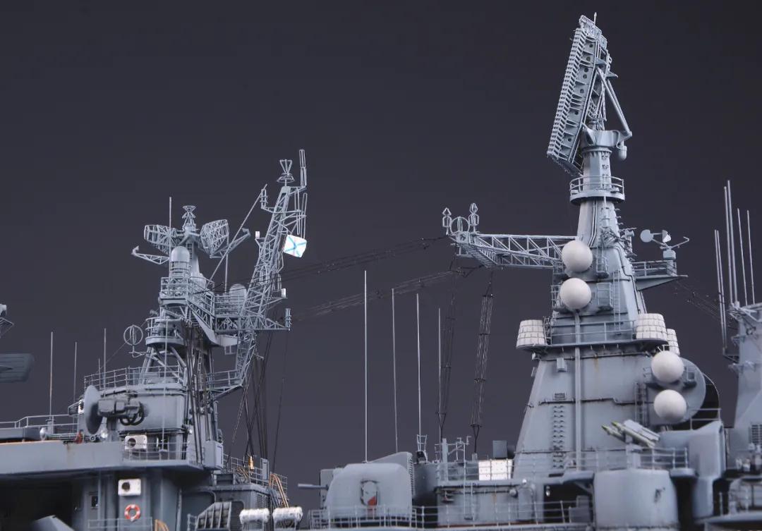 Model play show: Big Brother God class works Soviet Red Navy Kara class ...