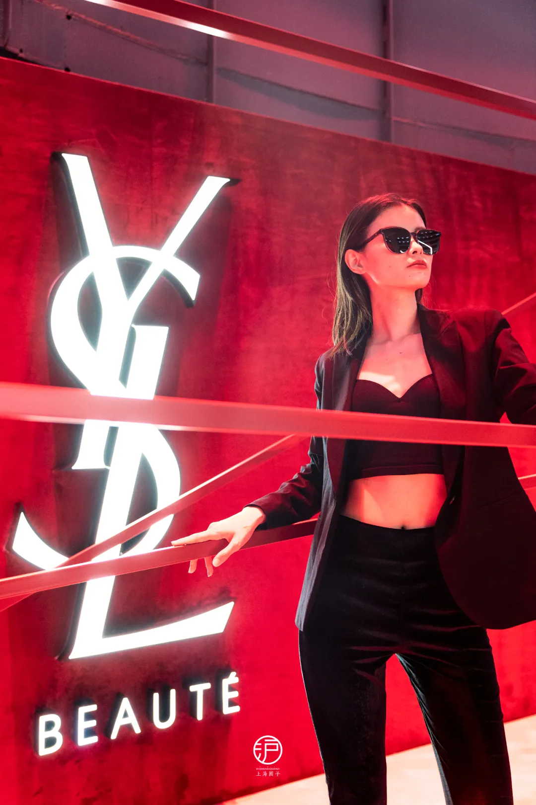 Come to YSL Saint Laurent and define your freedom of "makeup" - iNEWS