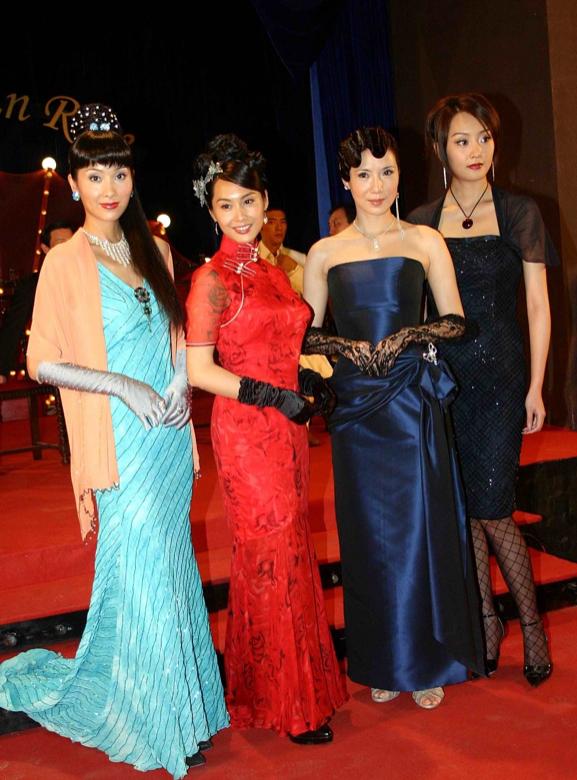 Guan Xiumei is also very elegant when she is old. She looks low-key ...