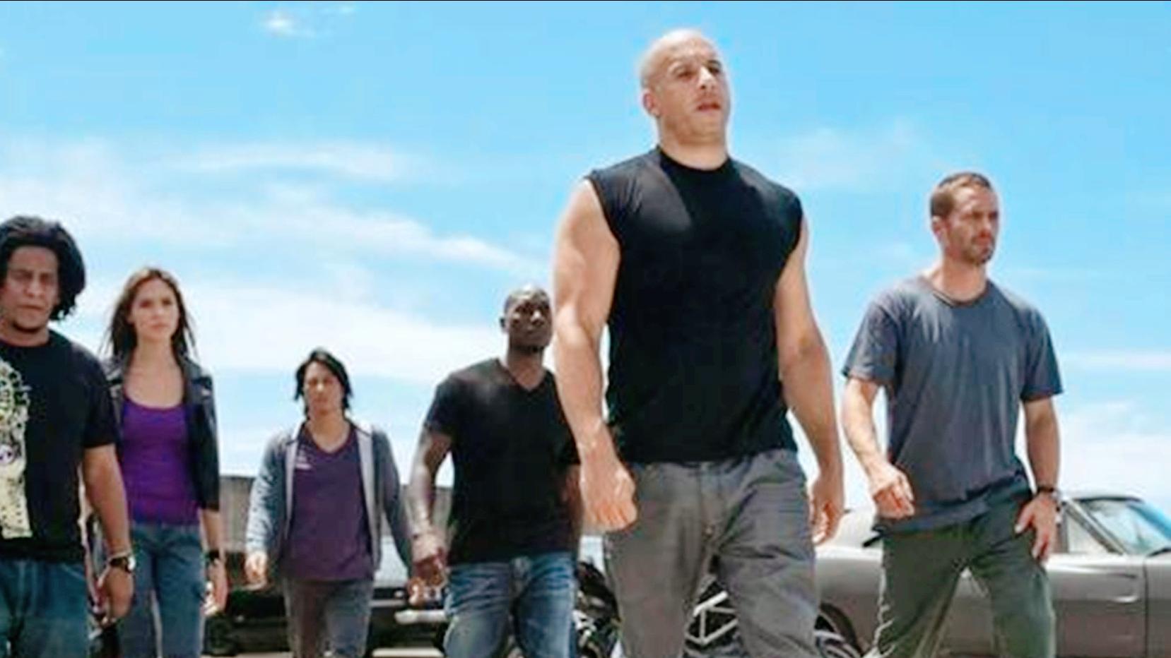 "Super 9" box office broke 900 million!But word of mouth has ...