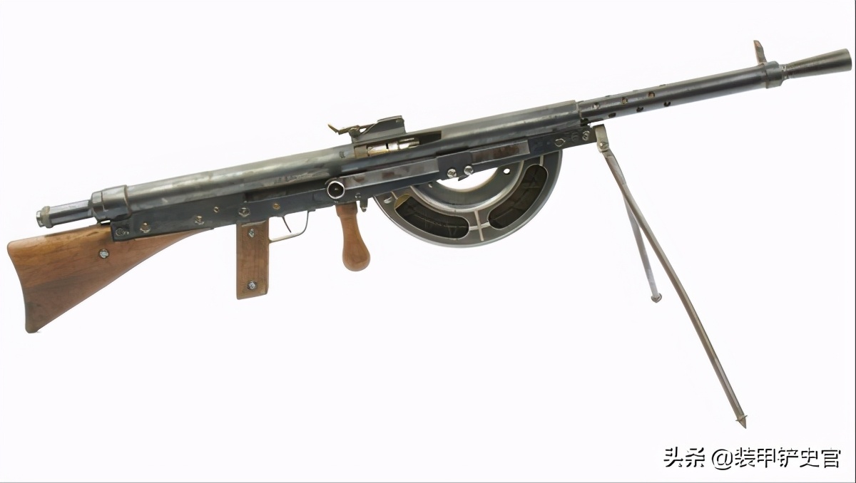 The latest French rifle of World War II has not yet been given away to ...