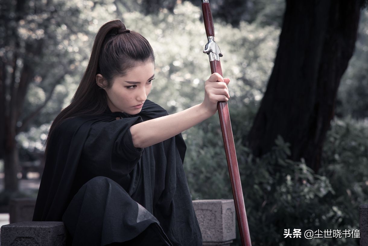 Li Bai's "Xia Ke Xing" is magnificent, and Yuan Zhen's "Xia Ke Xing" is ...