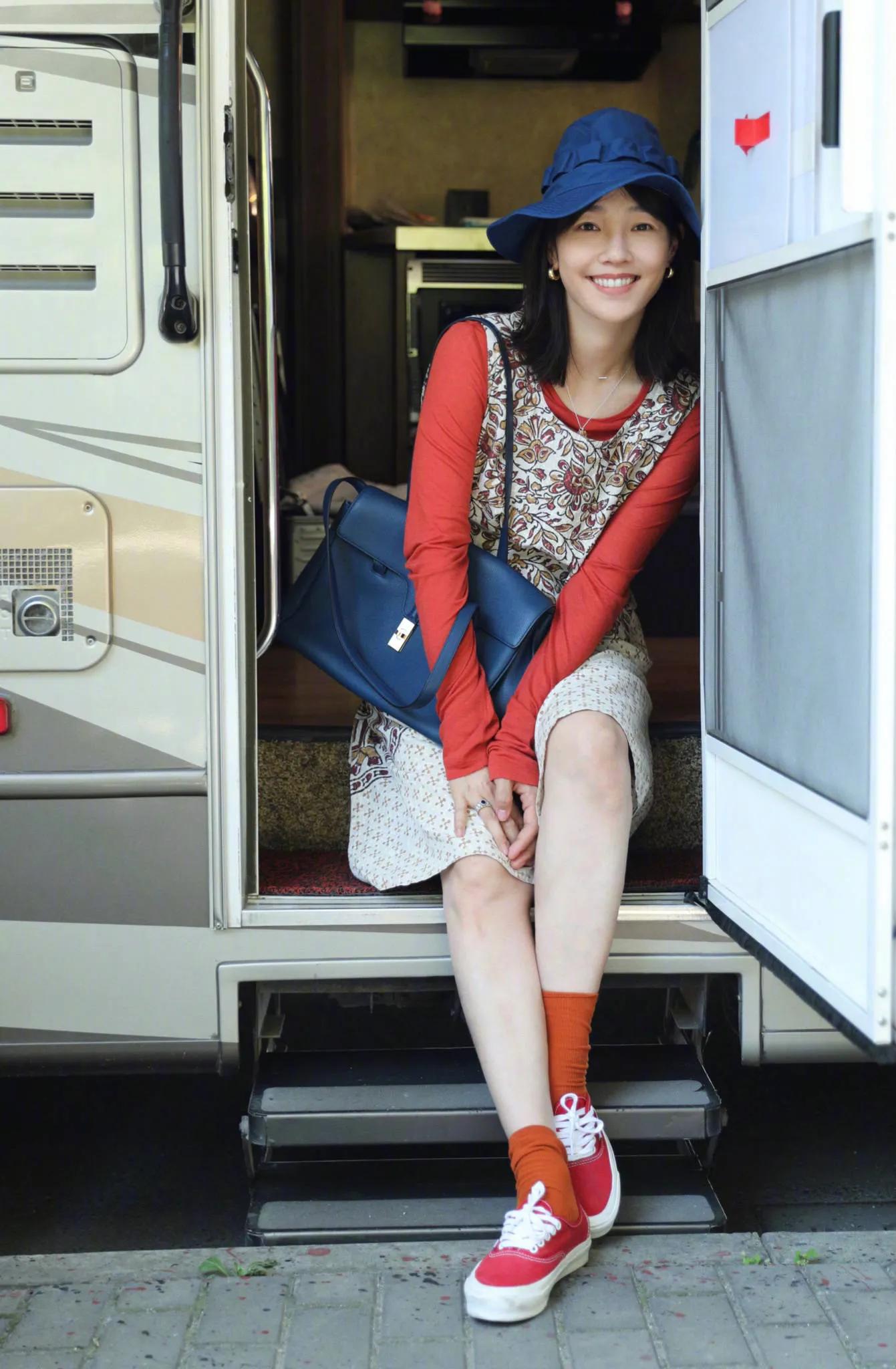 Recent photos of Ma Rong, Bai Baihe, Li Xiaolu - iNEWS