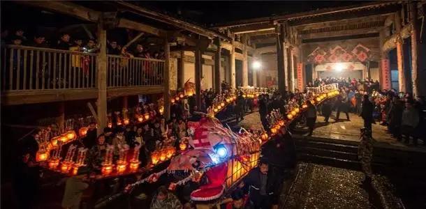 "Eight Point Reading" and "Quzhou Dialect": the rooting work of the ...