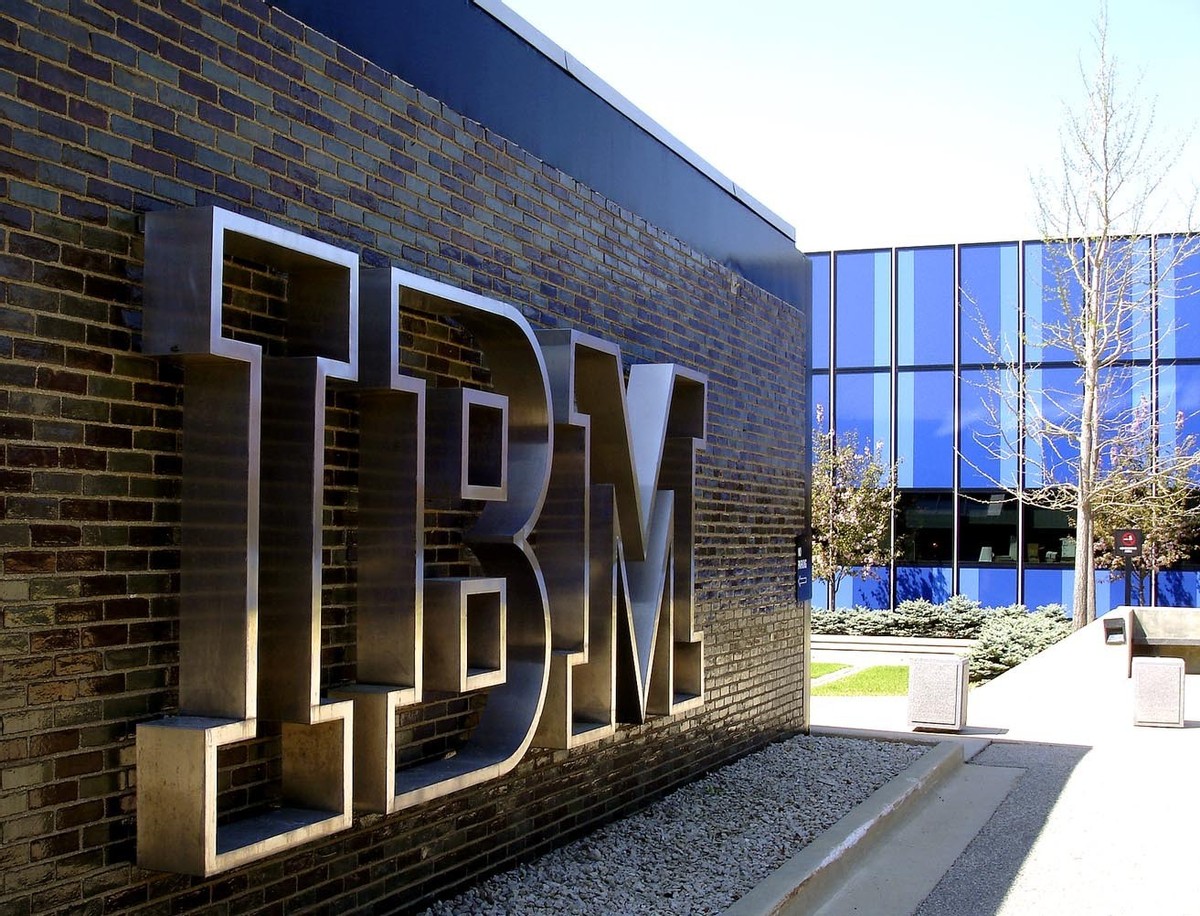 2nm chip released, IBM officially announced that 1mm² has 330 million ...