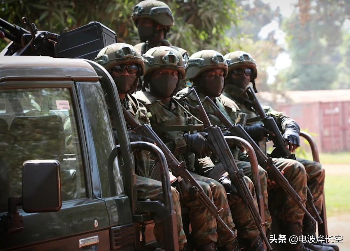 All are equipped with Type 81 rifles and Type 03 grenades!The Rwanda ...