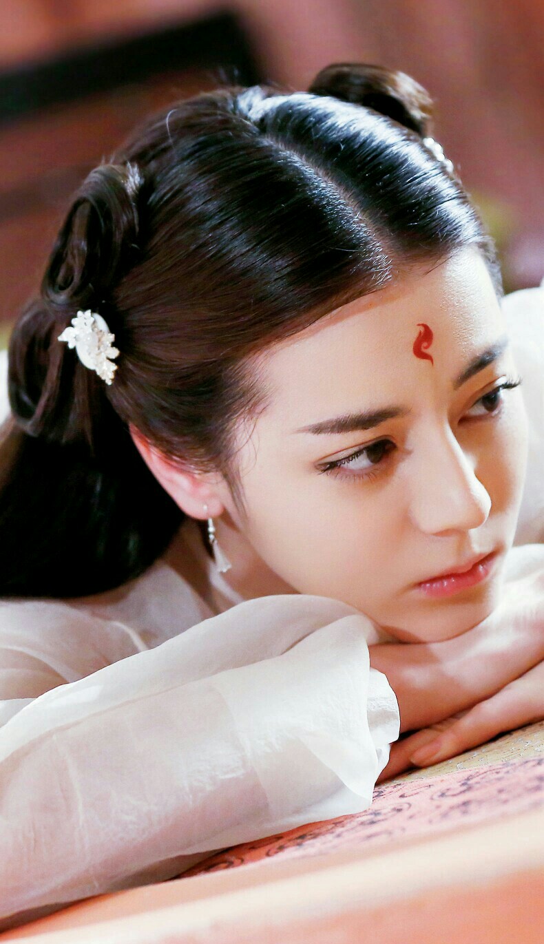 Appreciation of the nine beautiful pictures of Bai Feng in "Three Lives ...