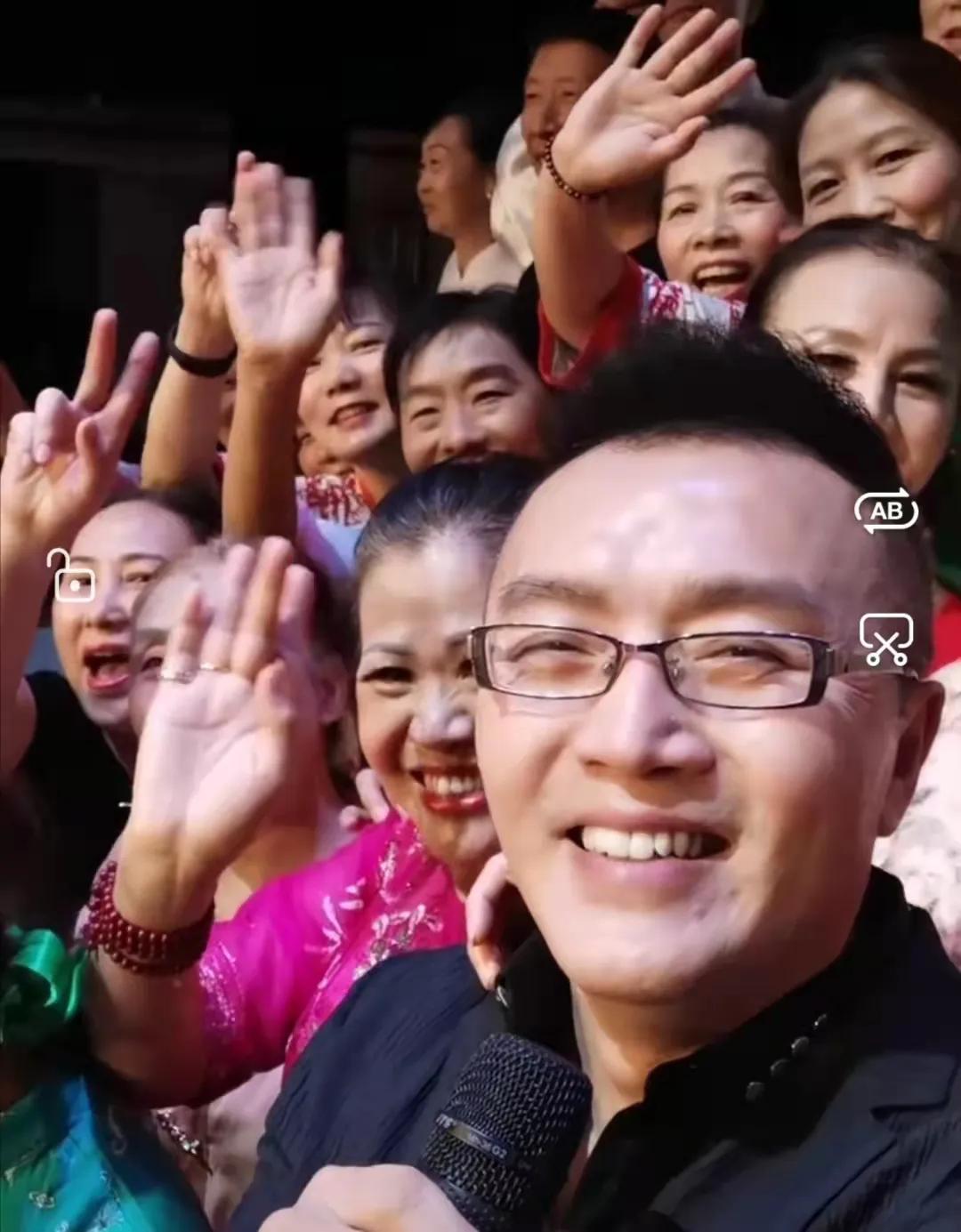 The present situation of Suzhou host Zhaohui: Let yourself be hot and ...