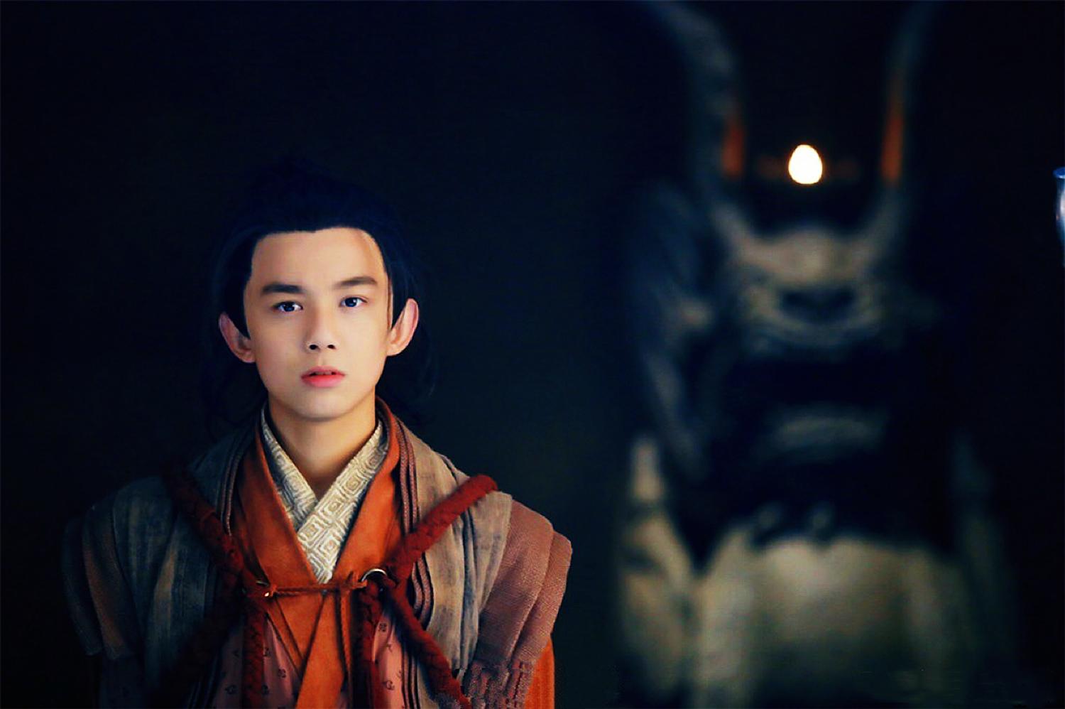 With snake gall strength, tidal internal strength, profound iron epee ...