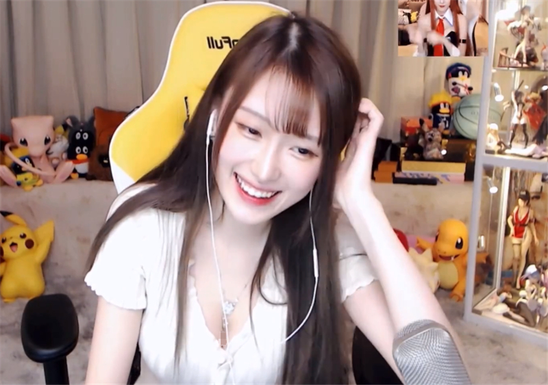 The first sister zoomed in, and the rotten group challenged the "slap" pants!Yang Qingning JK ...