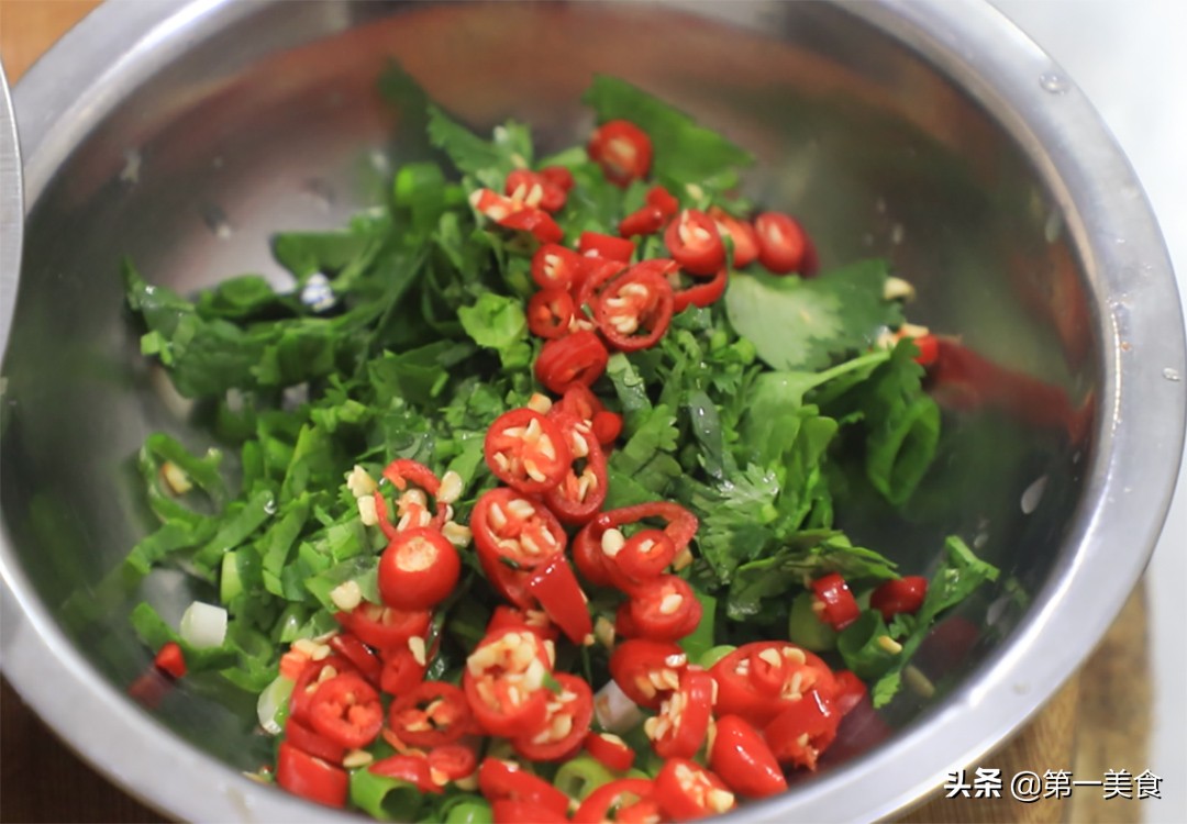 Make cold dishes in summer, learn this universal cold sauce, no matter ...