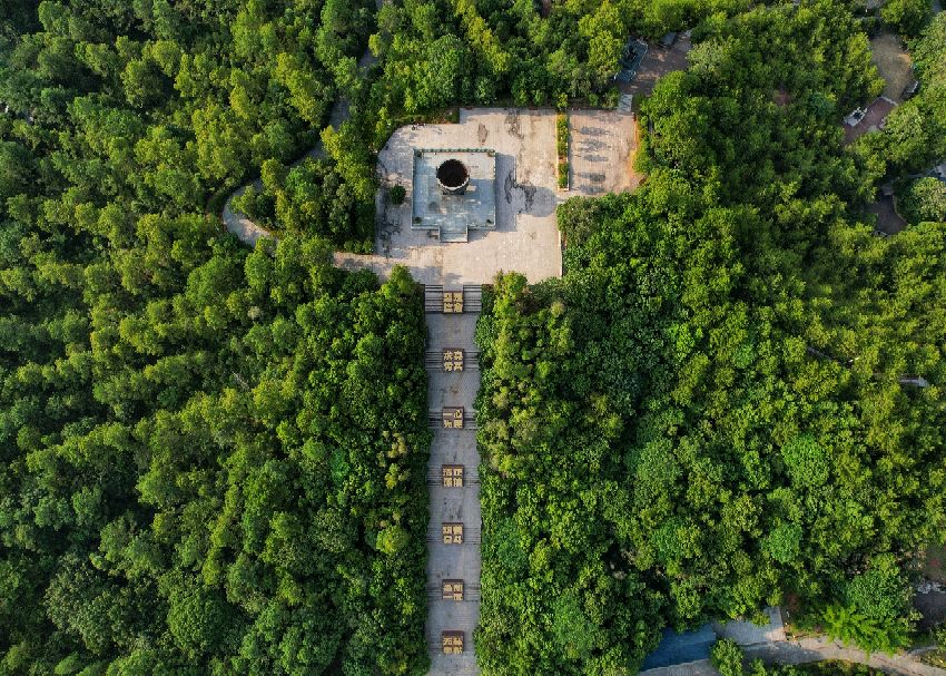 The Cradle of the Republic-Red Capital Ruijin is everywhere with ...