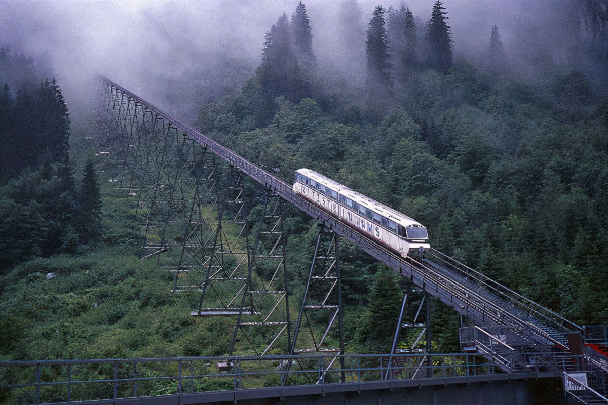 The most bizarre fire: the cable car fire caused the tunnel to turn ...