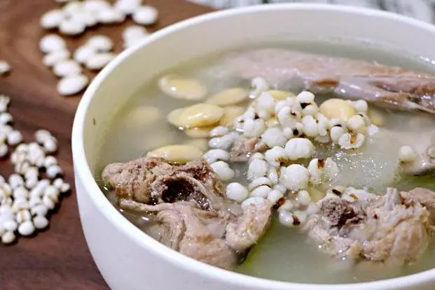 TCM health-preserving soup for dispelling dampness and strengthening ...