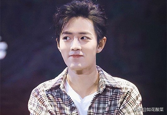 Has Xiao Zhan changed now?Judging from habitual actions - iNEWS