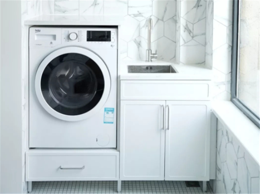 The balcony laundry pool is indeed beautiful and practical!But without ...