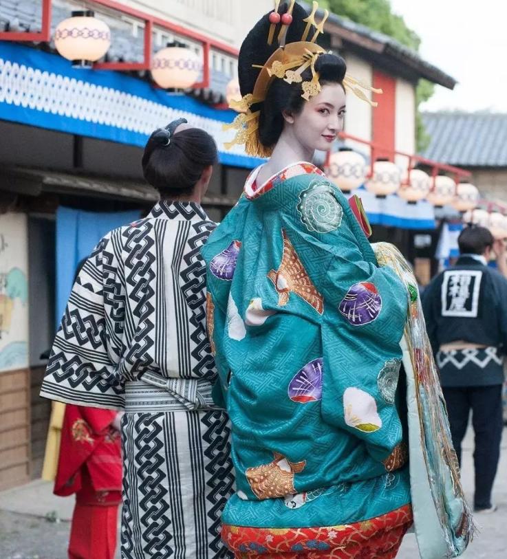 What are the requirements for dating a Japanese oiran?If you want to ...