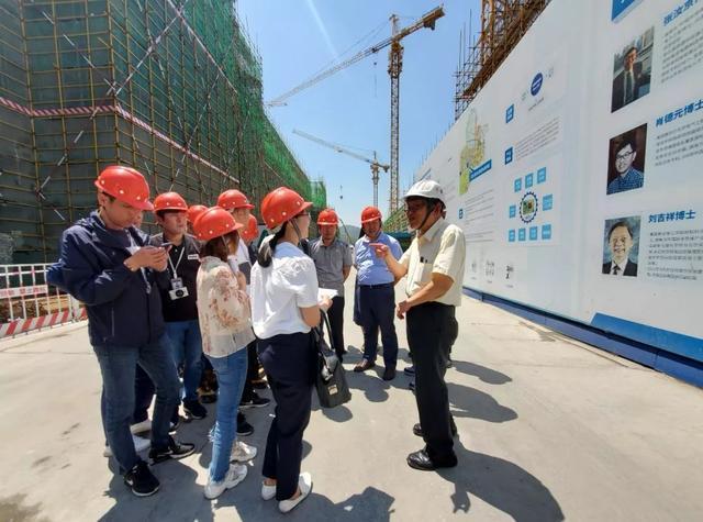 Zhang Rujing and the SMIC founded by him care about China - iNEWS