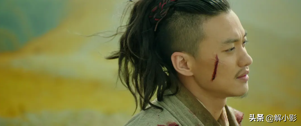 From the bohemian Ding Xiu to the restrained king of Yu Zhang, why did Zhou Yiwei attract me ...