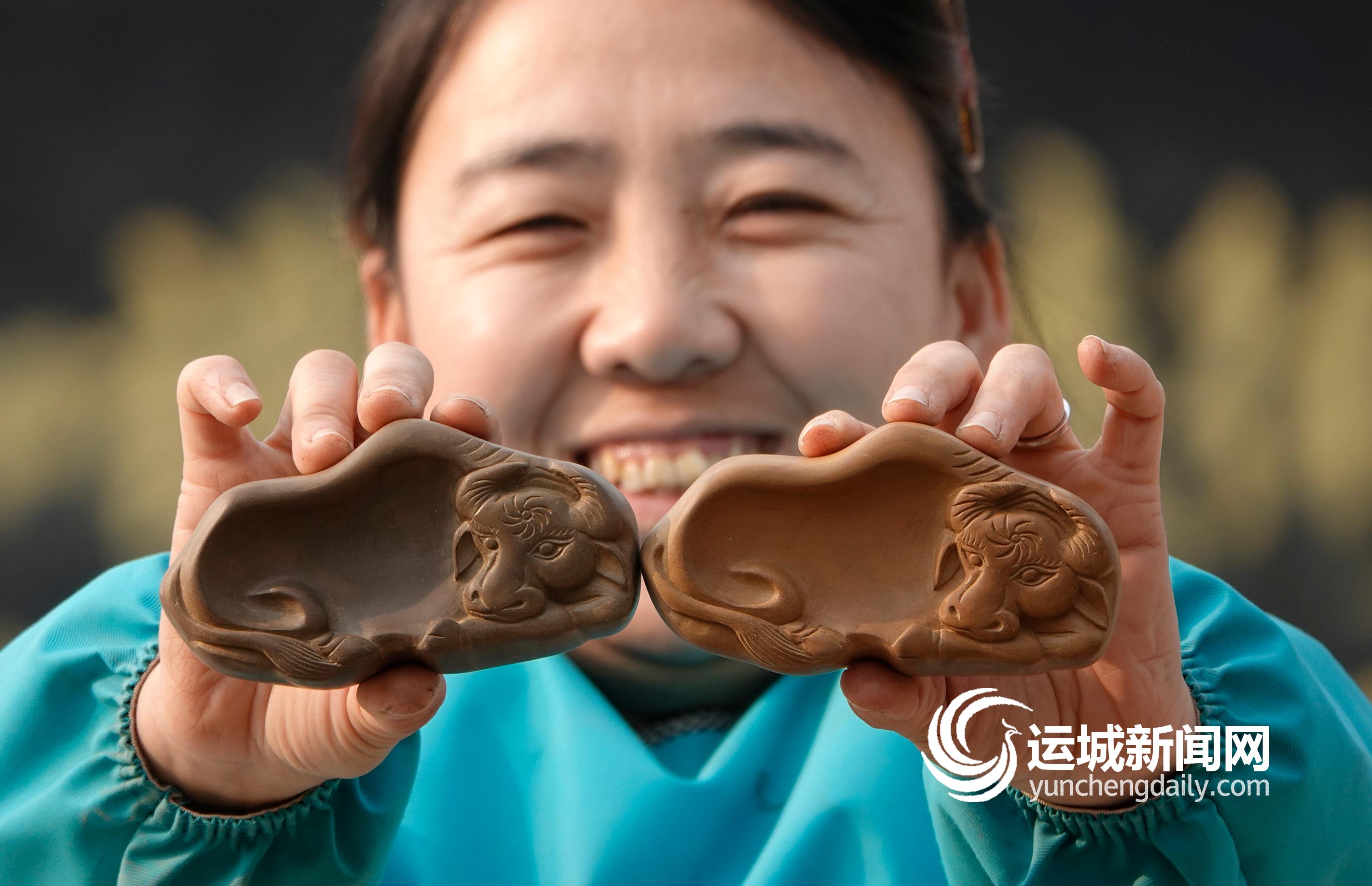 Jiangzhou Chengni inkstone soars into the sky to welcome the Year of ...