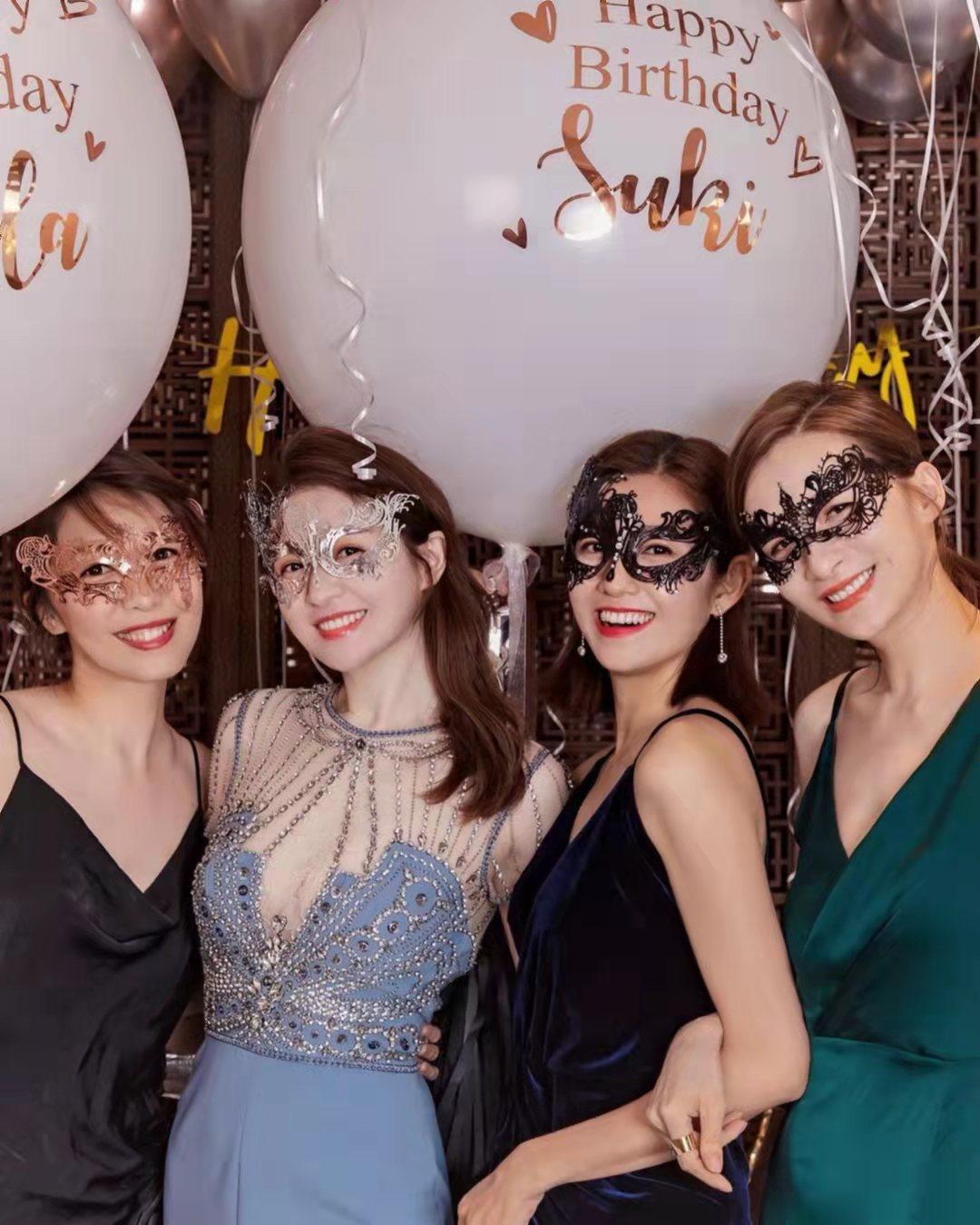 Eye-catching!"Spicy Moms" held a Virgo birthday party, all in deep V ...