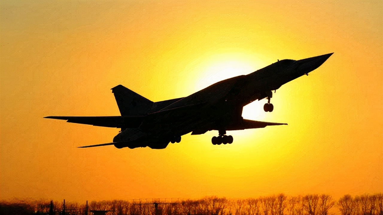 Overwhelming momentum: beautiful photos of the three main bombers of ...