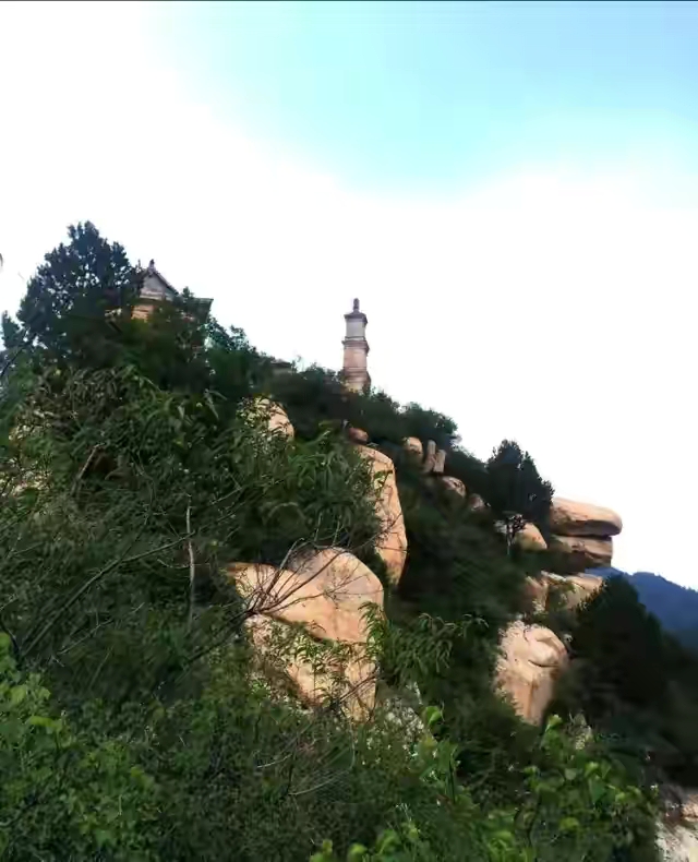 Baofeng Mountain, Xinyi Town, Lishidong, Luliang City, Shanxi Province ...