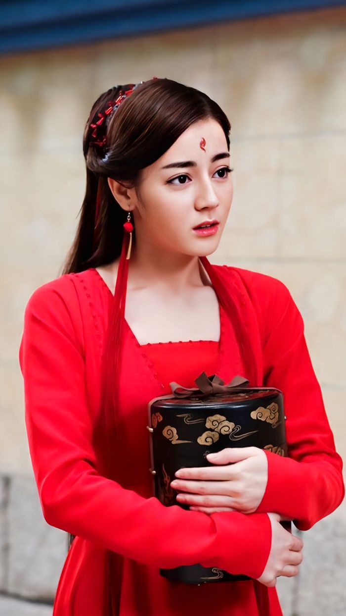 Appreciation of the nine beautiful pictures of Bai Feng in "Three Lives ...
