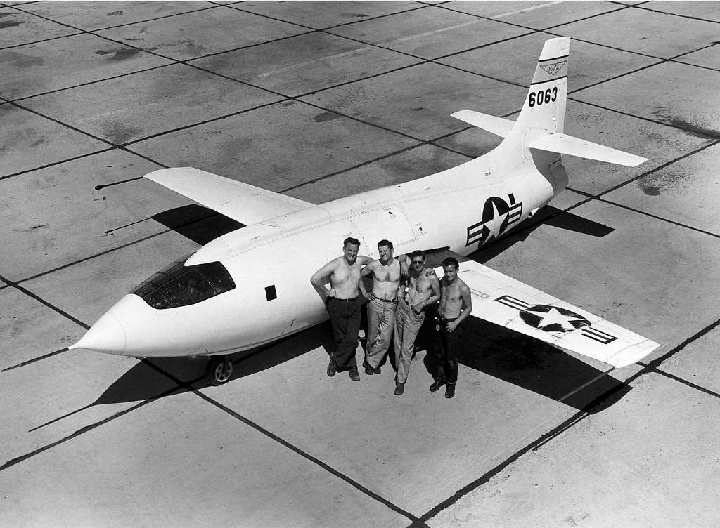 The story behind the first supersonic plane - iNEWS