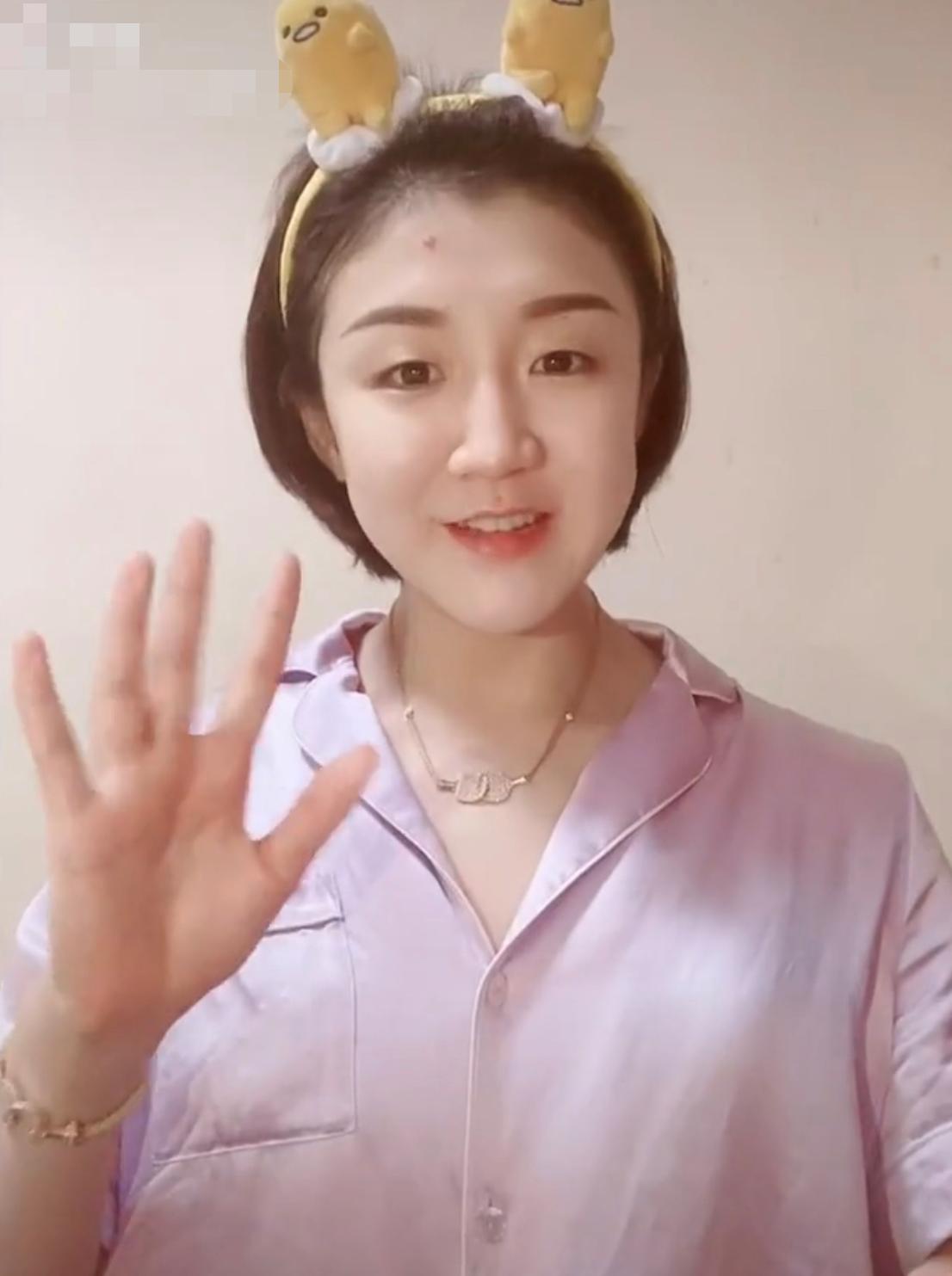 Olympic champion Chen Meng makes a fashion blockbuster!Wearing high ...