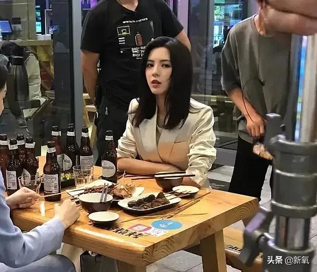 It was discovered that Zhang Yuxi and Chen Yao share the same face, but ...