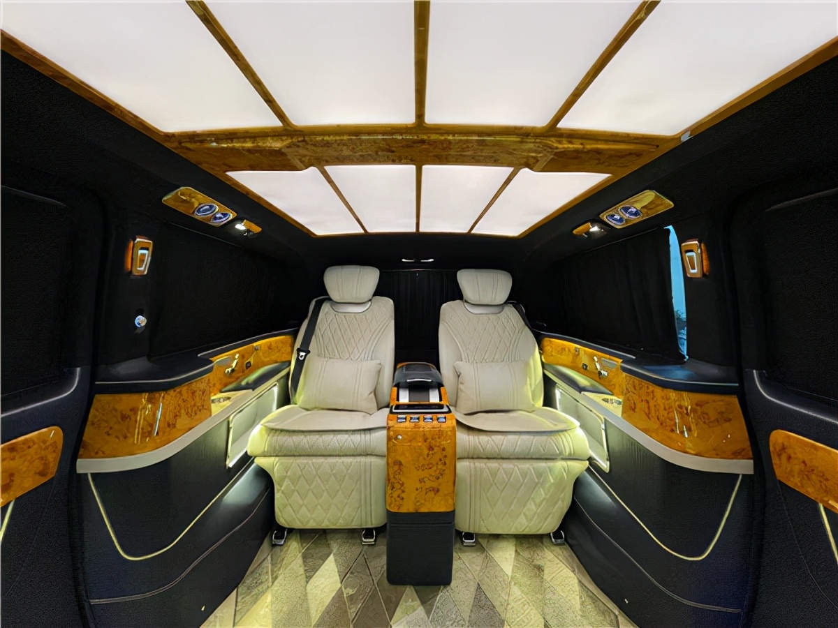 Mercedes-Benz Vito Maybach fully partitioned 4+2, top business luxury ...