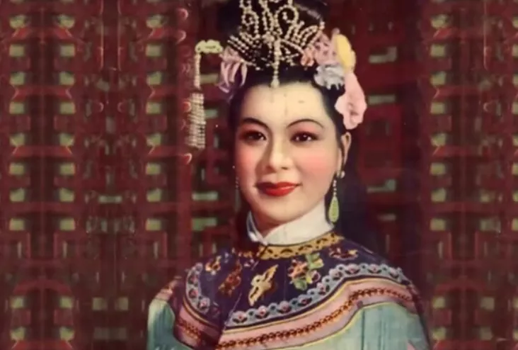 The 12th edition of Concubine Yang, her face and smile are all amorous ...