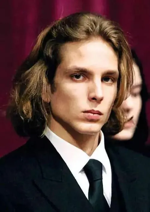 The true prince is 100 times more handsome than the fairy tale!Take a ...