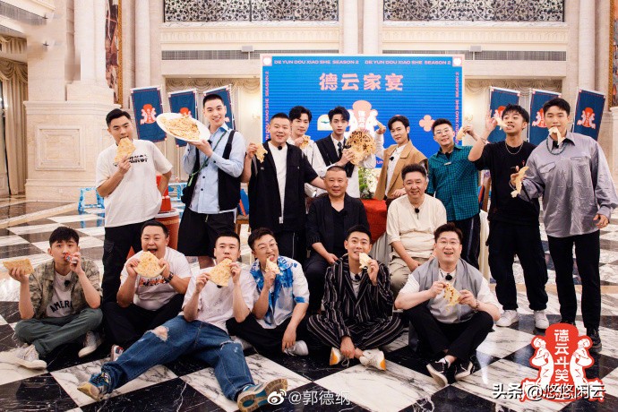 In the Tuan Zong card game, Liu Xiaoting and Gao Xiaobei were ...