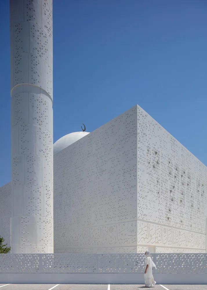 Gargash Mosque, one of the first religious buildings designed by a ...