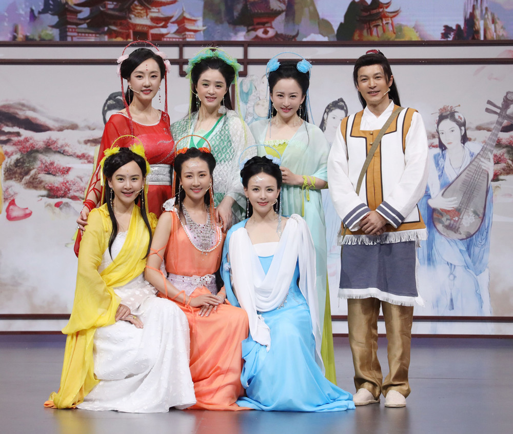 All the protagonists and supporting roles are matched, revisit "Happy ...